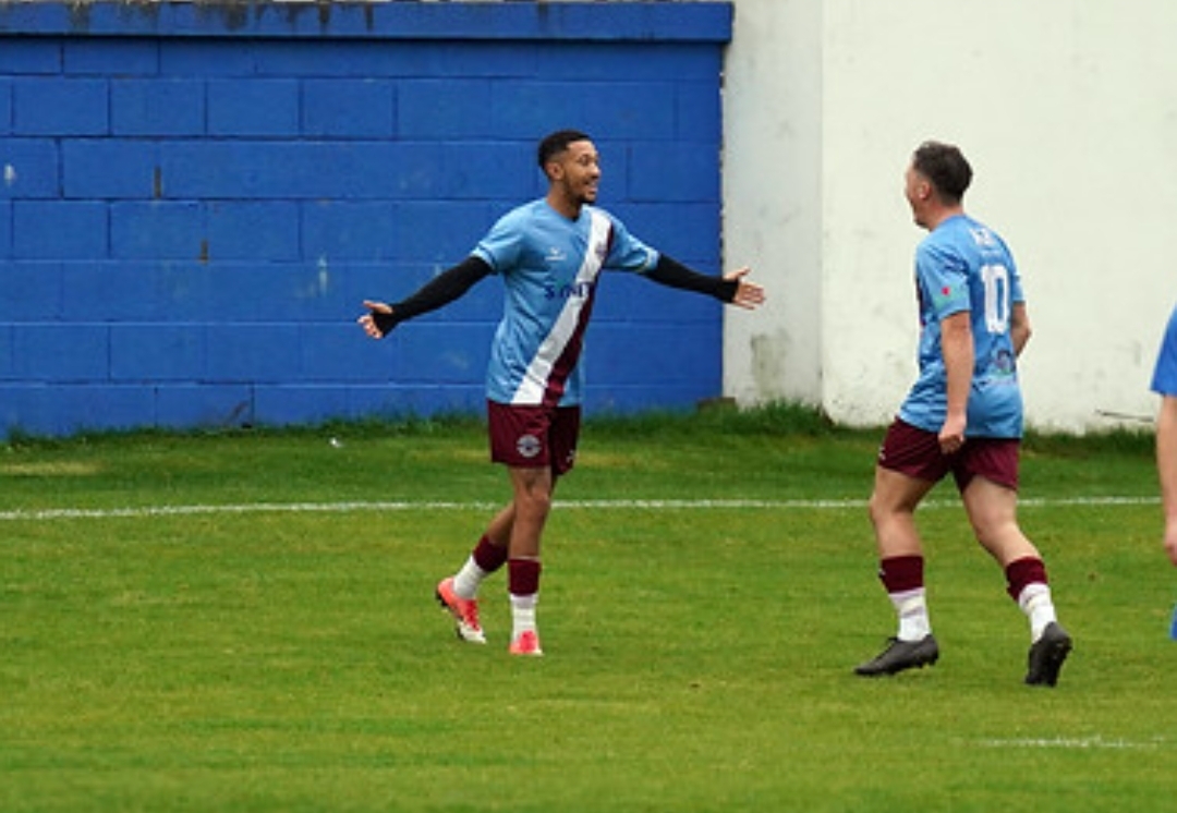 Chambers scores four as Tuffley beat Lydney in Glevum Park goal fest ...